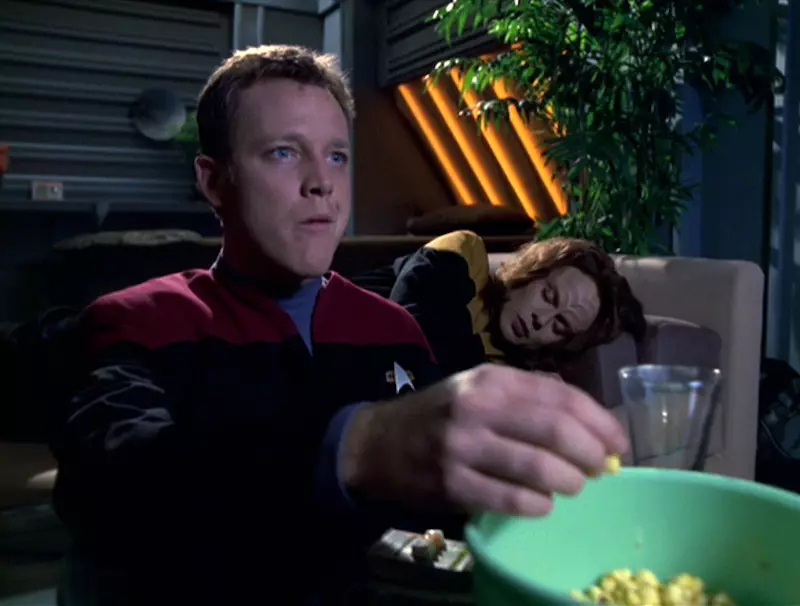 Star Trek: Voyager Rewatch. «Memorial» 3137_4