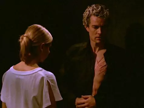 Buffy the Vampire Slayer Rewatch: Baştirîn Prensîpa Qet û Xerab an Keçikê Xerab? Tu çawa dibêjî? 31388_6