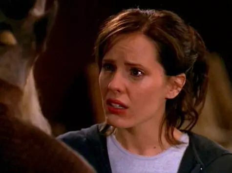 Повторно гледање на Buffy the Vampire Slayer: Некој цело време беше малку аудбол 31753_9