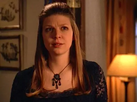 Buffy the Vampire Slayer Rewatch: „ჩვენ არ ვხუმრობთ ამ სახლში ადამიანების ჭამაზე!“ 31762_6