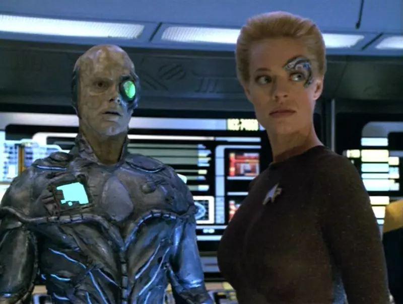 Star Trek: Voyager Rewatch: "الطائرة بدون طيار"