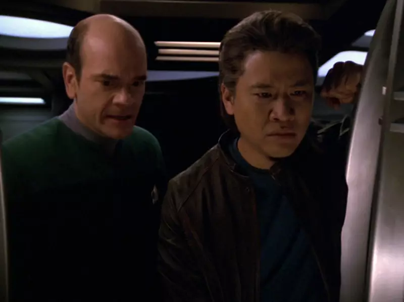 Star Trek: Pag-usab sa Voyager: "Wala'y Panahon"