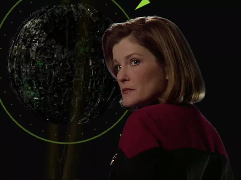 Star Trek: Voyager Yeniden İzleme: “Dark Frontier” 3245_5
