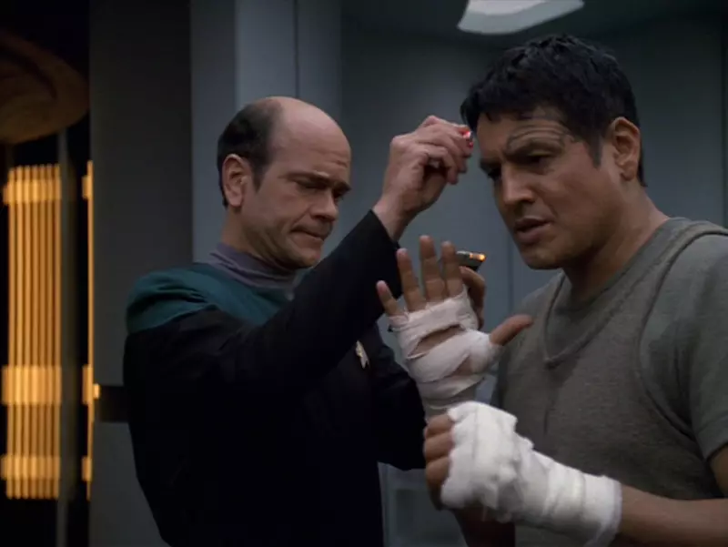 Star Trek: Voyager Rewatch: "การต่อสู้"