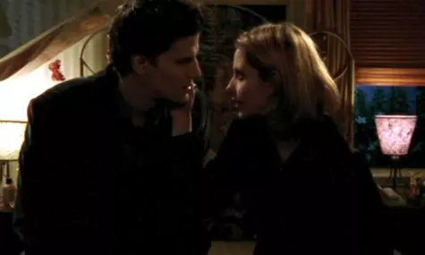 Buffy iVampire Slayer Rewatch: Kunokubakho kuphela… Zimbini? 32550_1