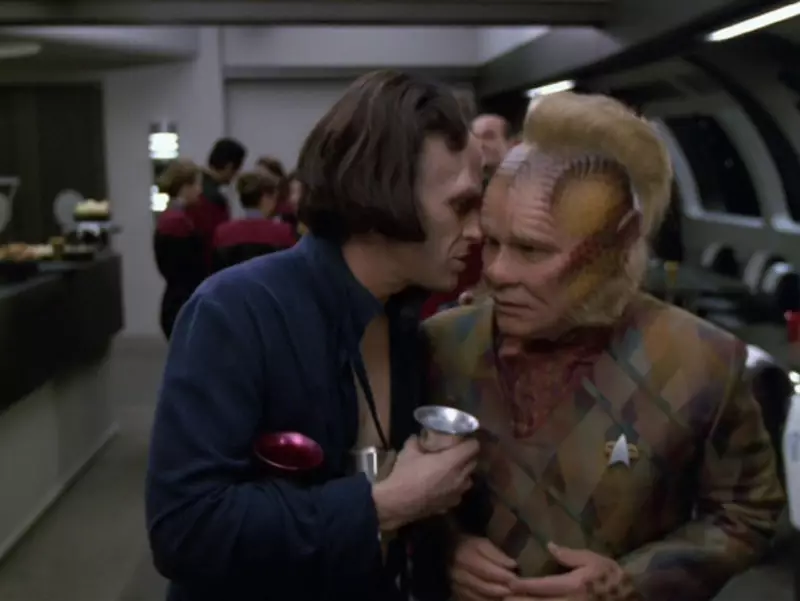 Star Trek: Voyager Rewatch: “Neko da pazi na mene” 3262_2