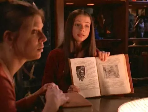 Buffy the Vampire Slayer Rewatch: We Three Nerds saka Sunnydale Are 32678_3