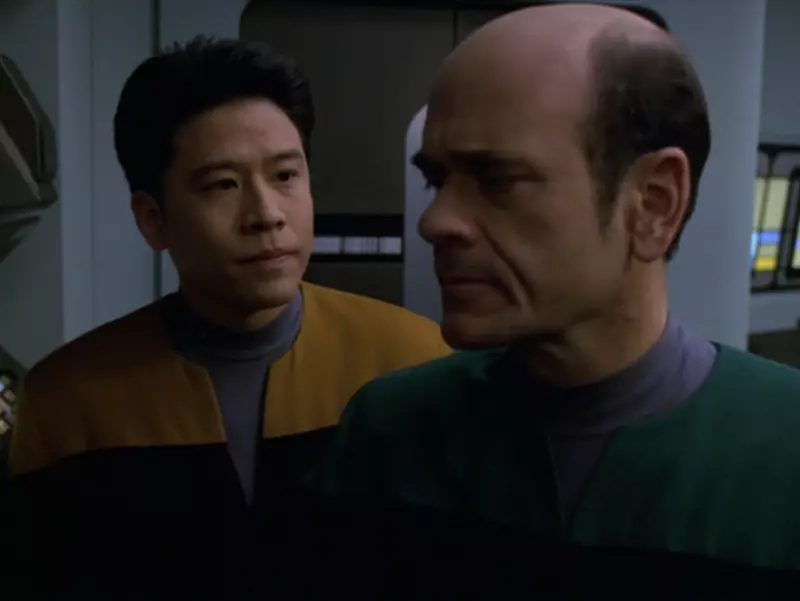 Star Trek: Voyager qayta tomoshasi: “Urush boshi” 3271_2