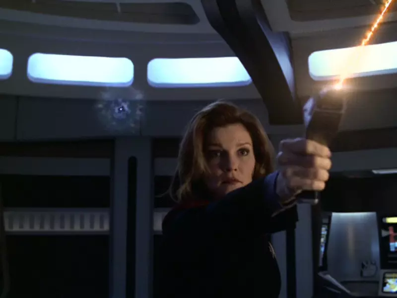 Star Trek: Voyager Rewatch: “Equinox, Part I” 3275_3