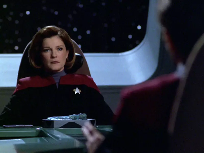 Star Trek: Voyager Tonton Semula: 