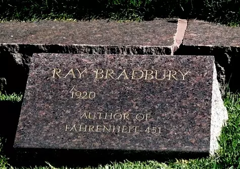 Ngikhumbula uRay Bradbury 33636_1