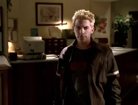 Buffy the Vampire Slayer Rewatch: Things of Death and Beauty 34010_4