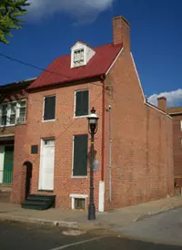 Baltimore shkurton financimin e Poe House 35262_1