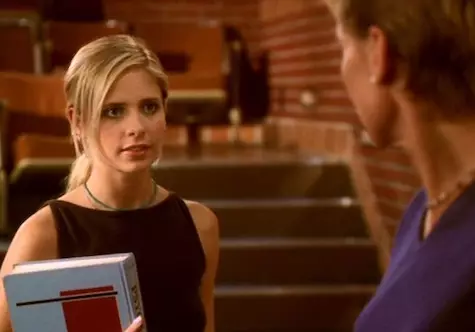 Buffy the Vampire Slayer Rewatch: Spike vs. جاسوس 36135_3