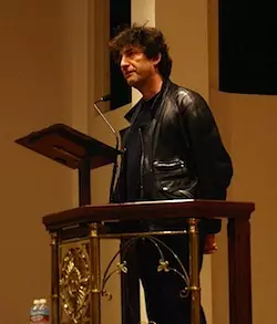 Neil Gaiman na Uzinduzi Unaosikika Neil Gaiman Wawasilisha