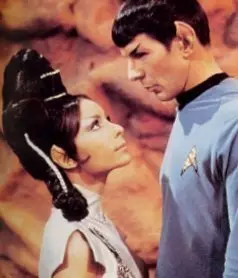 ڪرڪ کي هڪ وقفو ڏيو Spock’s The One Putting Women Back in the باورچی خانه 36263_3