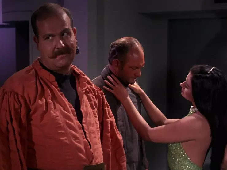 Star Trek oriģinālā seriāla atkārtota skatīšanās: “Mudd’s Women” 43571_13