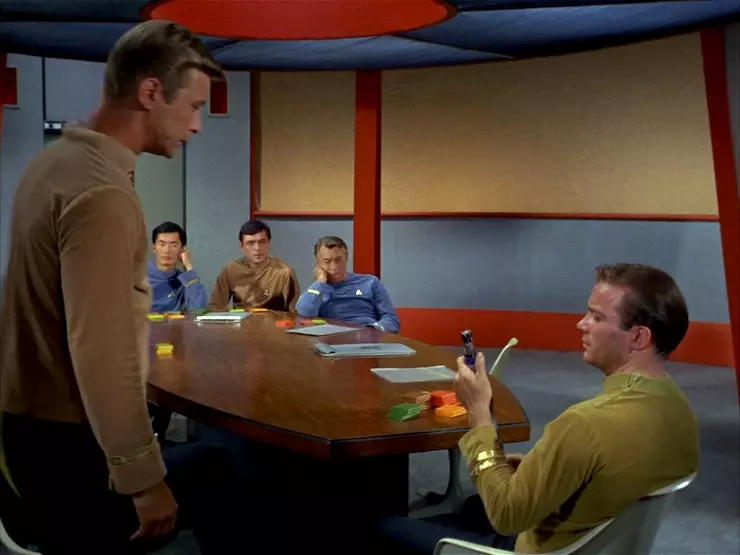 Star Trek Orijinal Seri Yeniden İzleme: “Daha Önce Kimsenin Gitmediği Yer” 43572_4