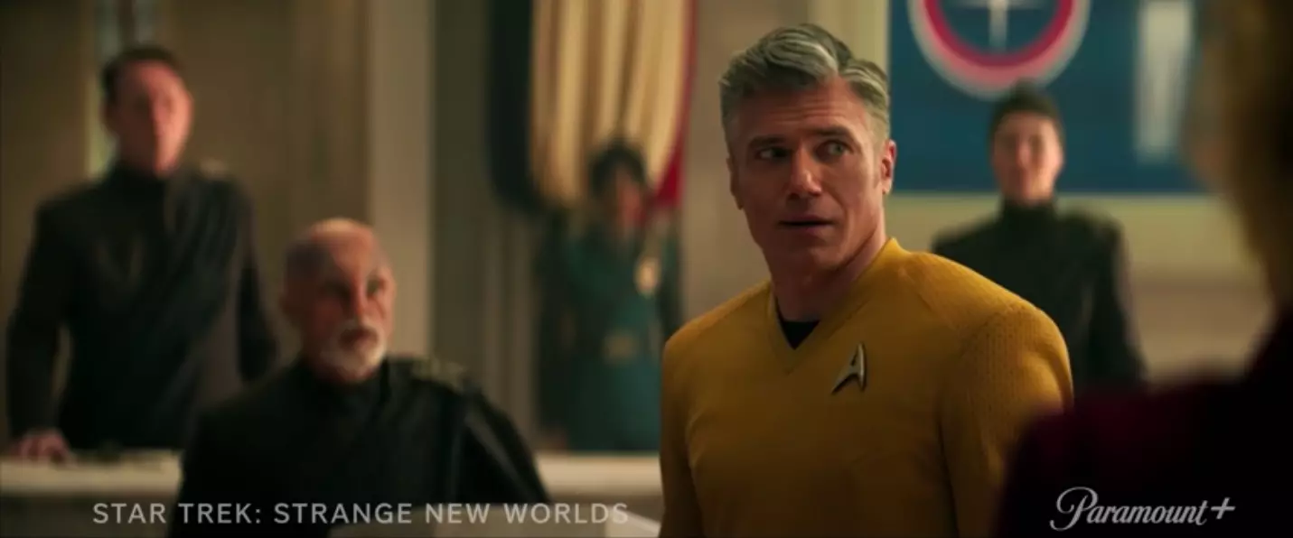 Pike 선장은 New Star Trek: Strange New Worlds 예고편에서 자신의 직업을 사랑합니다.