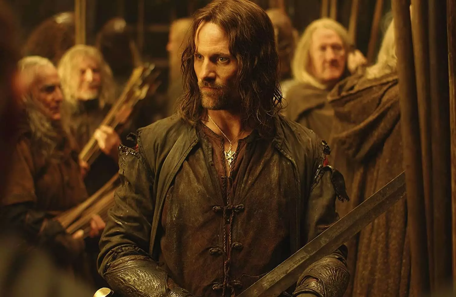 Aragorn ගේ රැවුල පිළිබඳ ඔබේ සියලු සිතුවිලි කැනොනිකල් ලෙස වැරදියි
