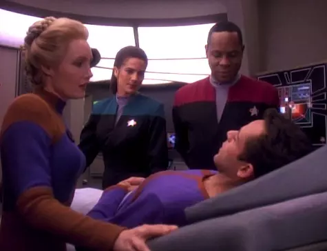 Star Trek: Deep Space Nine Rewatch: “ສຽງຫ່າງໄກ” 52249_9