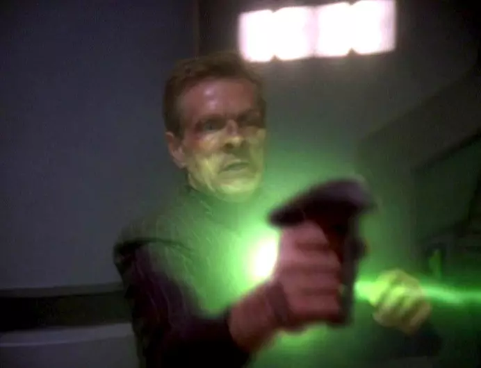 Star Trek: Deep Space Nine Rewatch: „Inter Arma Enim Silent Leges“ 52345_4