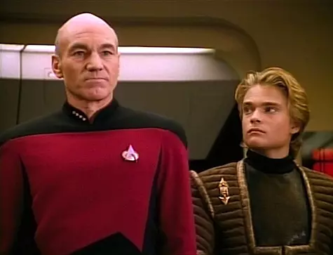 Star Trek: The Next Generation Rewatch: “ມະນຸດຢ່າງກະທັນຫັນ” 52627_4