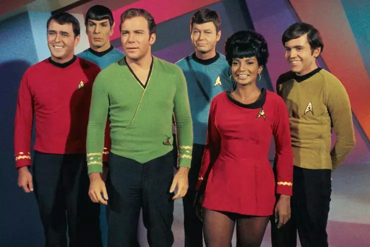 Ob svoji 50. obletnici se mora Star Trek ponovno zavezati "neskončni raznolikosti v neskončnih kombinacijah"