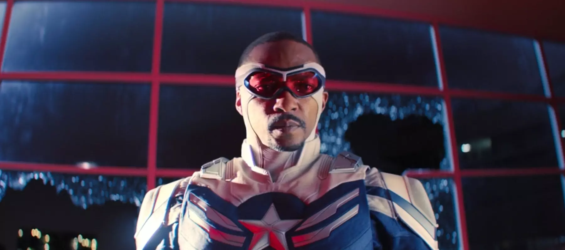 စတုတ္ထမြောက် Captain America ရုပ်ရှင် Lands Cloverfield Paradox ဒါရိုက်တာ Julius Onah