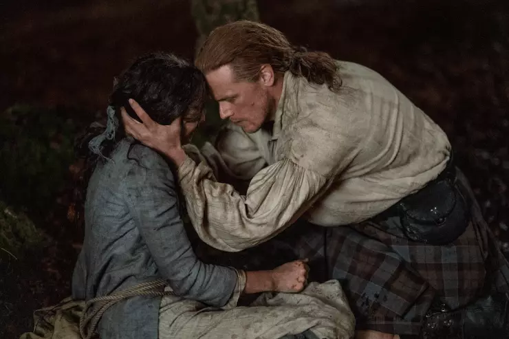 Outlander 512 -kauden päätös Never My Love Claire raiskaa Jamien