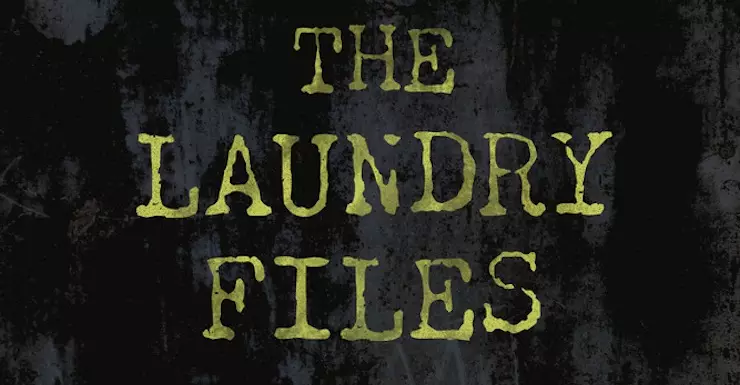 Enkonduko pri The Laundry Files de Charles Stross