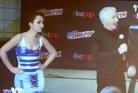 Adivinha quem estava no palco com Anthony Daniels no NYCC? *Aponta para si mesmo*