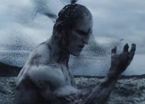 Ridley Scott은 Prometheus가 사랑스럽게 미쳤다고 설명합니다. 71016_1