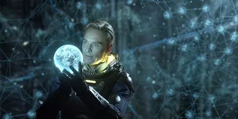 Ridley Scott giải thích về Prometheus, bị điên một cách đáng yêu 71016_3