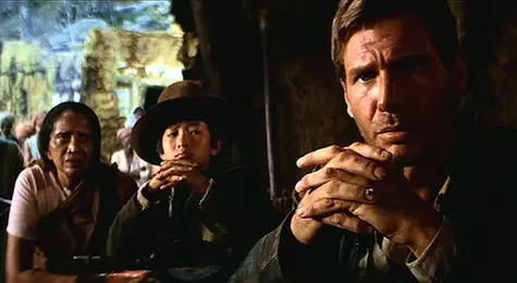 Indiana Jones ບໍ່ແມ່ນ James Bond 71803_4