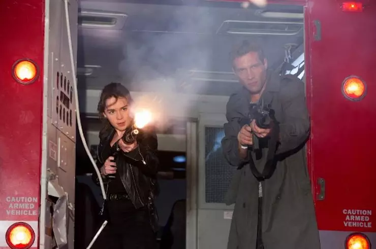 Terminator: Genisys feroaret histoarje, mar foeget net folle nij ta oan 'e franchise