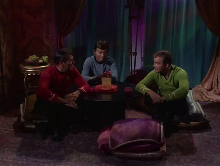Star Trek Az eredeti sorozat újranézése: „Wolf in the Fold” 7463_15