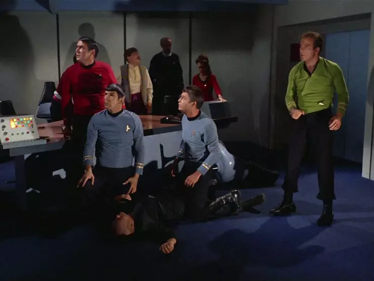 Star Trek The Original Series Rewatch: „Wilk w fałdzie” 7463_9