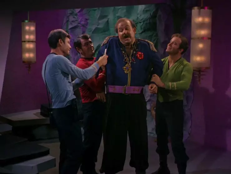 Star Trek oriģinālā seriāla atkārtota skatīšanās: “I, Mudd” 7519_7