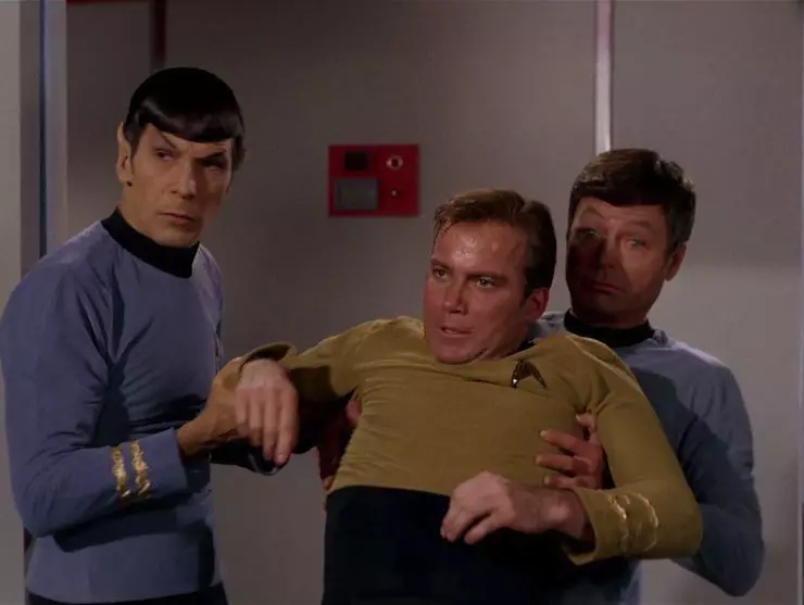„Star Trek“ originalios serijos peržiūra: „Bet kuriuo kitu vardu“ 7528_7