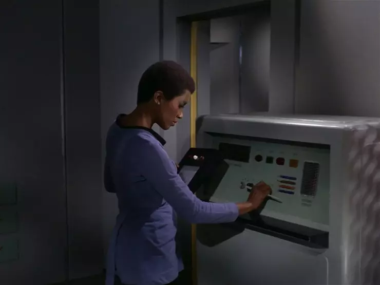 Star Trek oriģinālā seriāla atkārtota skatīšanās: “Alternatīvais faktors” 7537_10