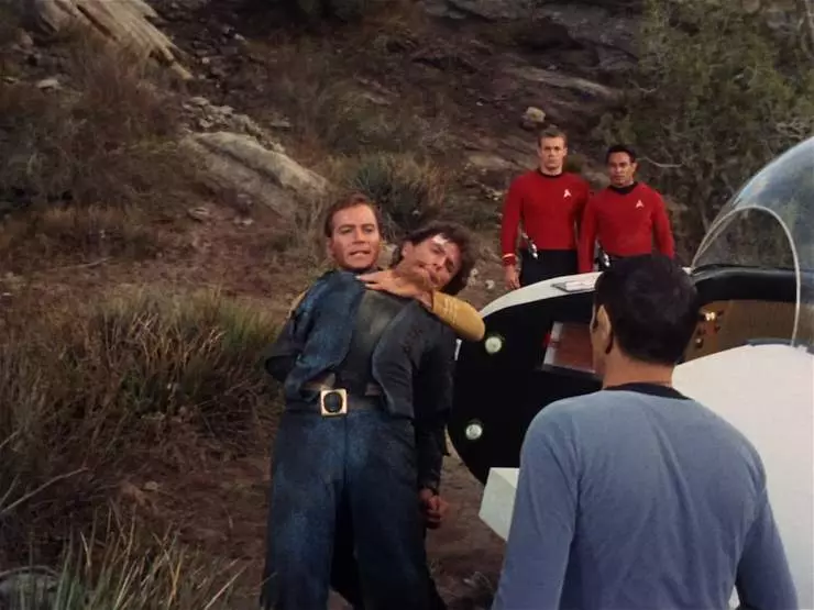 Star Trek oriģinālā seriāla atkārtota skatīšanās: “Alternatīvais faktors” 7537_14