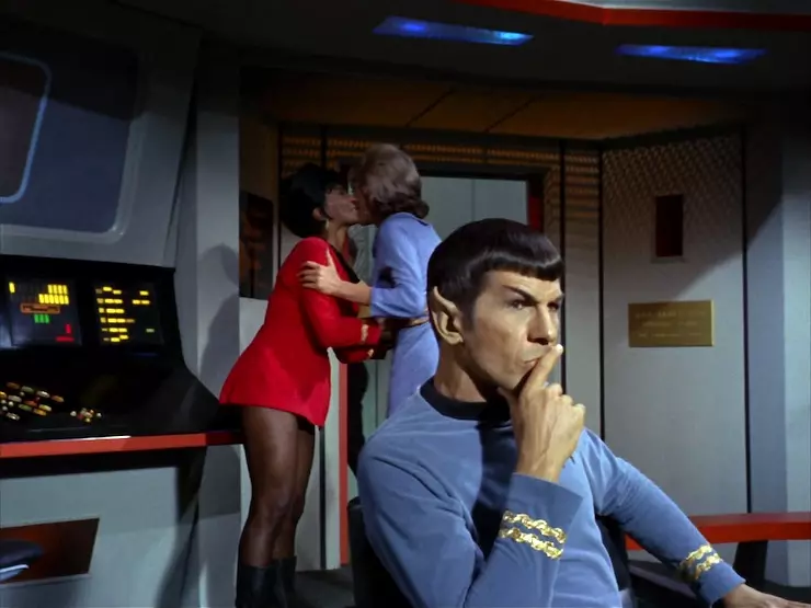 Star Trek oriģinālā seriāla atkārtota skatīšanās: “No kā ir izgatavotas mazās meitenes?” 7553_12