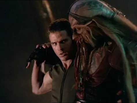 إعادة مشاهدة Farscape: 