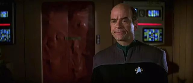 „Linia trebuie trasă aici!” Star Trek: Primul Contact 7893_5