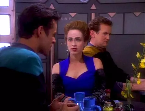 Star Trek: Deep Space Nine Atkārtota skatīšanās: “Q-Less” 7895_9