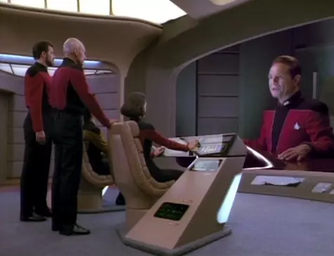 Повторний перегляд Star Trek: The Next Generation: «Ensign Ro» 7917_3
