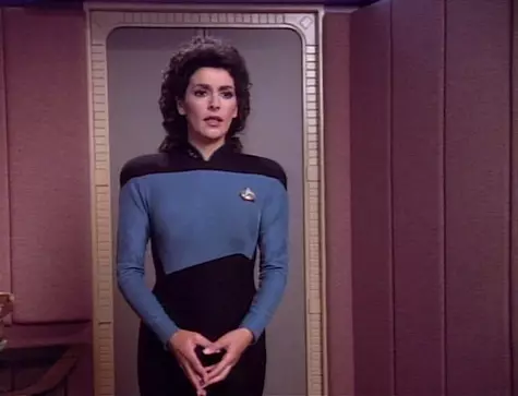 Star Trek: The Next Generation Rewatch: „Lanțul de comandă, partea I” 7925_5
