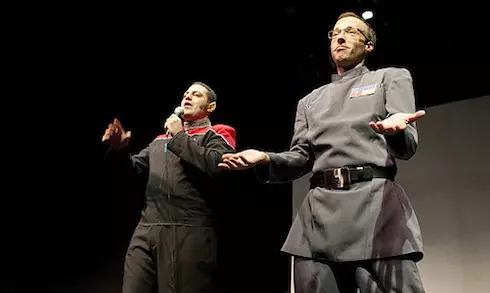 Theatre Review: Epic Win Burlesque представляет звездные дебаты: Trek vs. Wars 81554_1