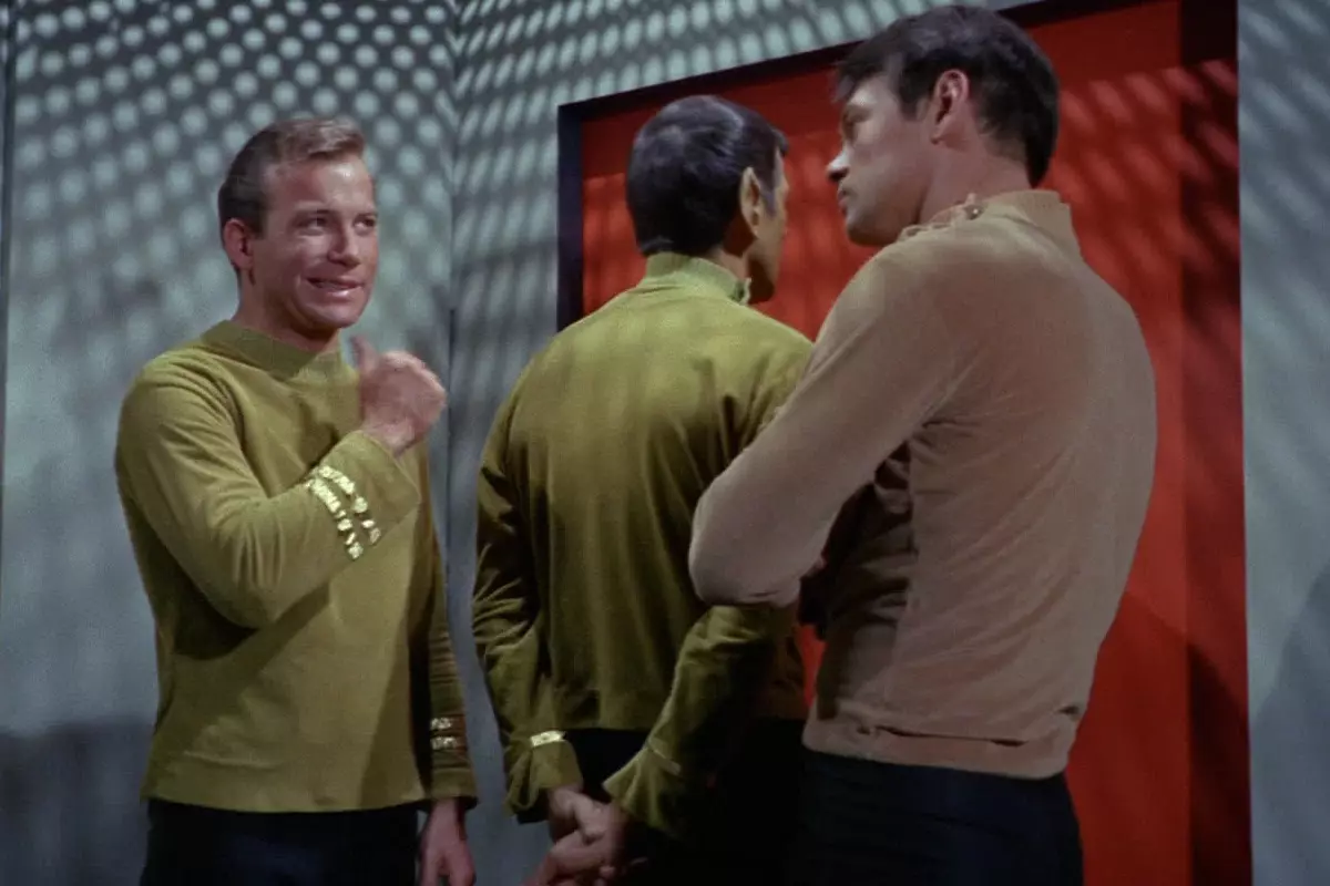 A primeira aventura do capitán Kirk consistiu en escoller entre dous amigos 8410_1